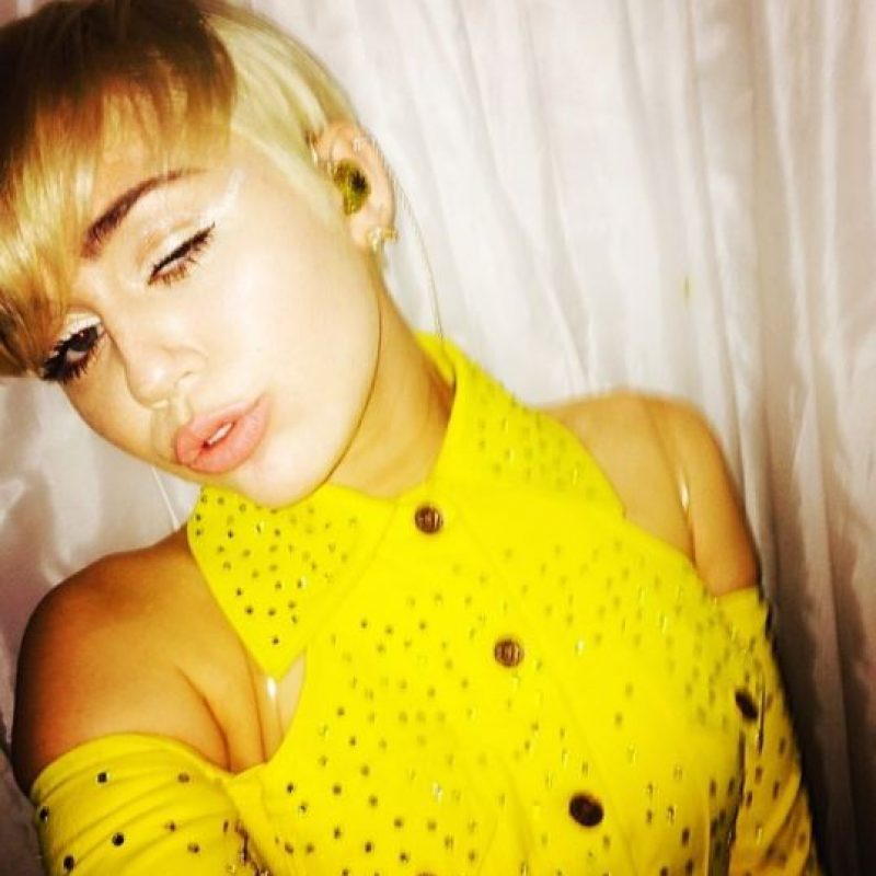 VIDEO: Miley Cyrus comparte clip donde aparece drogándose | Publimetro ...