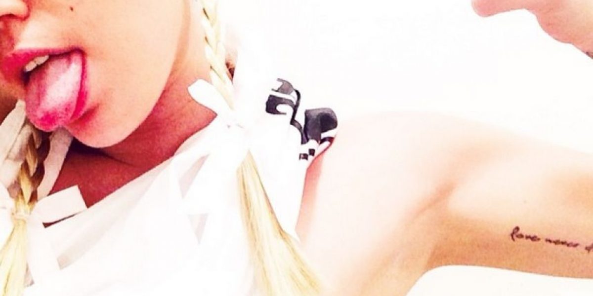 FOTO: Miley Cyrus sube a Instagram foto orinando | Publimetro Chile
